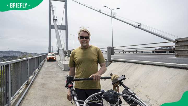 Meet Karl Bushby: The man walking around the world on foot - Briefly.co.za
