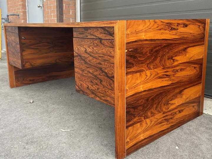 What is a cocobolo desk, and how much does it cost? Everything we know ...