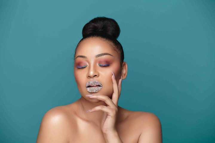 Angela Sithole bio: age, partner, parents, TV shows, best pictures ...