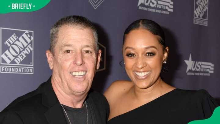 Who is Timothy Mowry? All about Tia and Tamera Mowry's father - Briefly ...