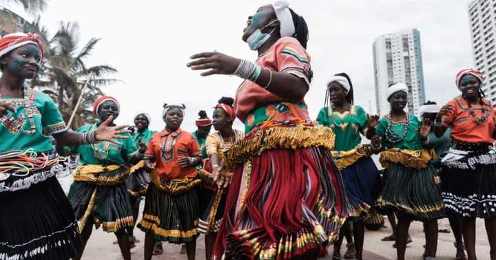 Beautiful Tsonga Ladies Show Off Their Jaw Dropping Moves in Dance ...