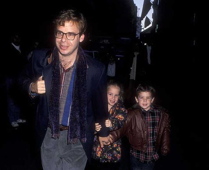 Mitchell Moranis's age, bio, children, wife, occupation, height ...