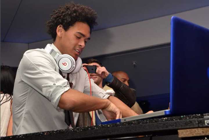 Trey Smith's net worth, age, girlfriend, career, what is his ...