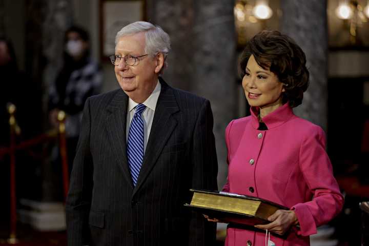 Who is Elly McConnell? 13 facts about Mitch McConnell's daughter ...