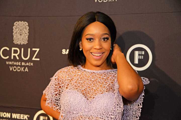 Actress Buhle Samuels Shows Off Her Stunning Body at the Gym, SA Reacts ...