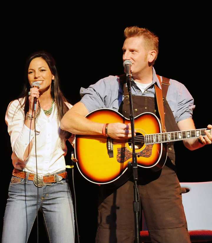 Tamara Gilmer's biography: what happened to Rory Feek's first wife ...