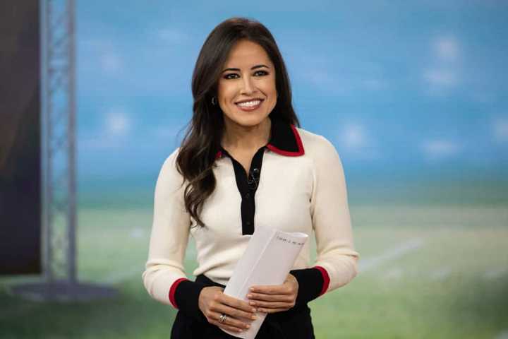 Who is Kaylee Hartung's husband, or is she dating? All about the sports ...