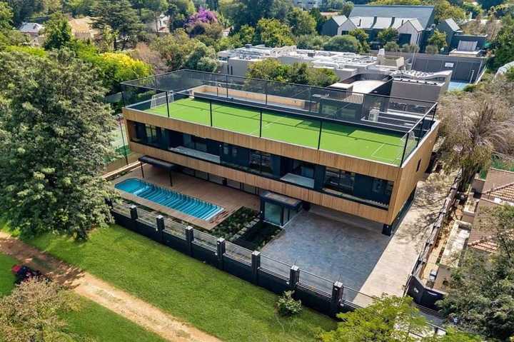 Top 12 beautiful houses in South Africa: pictures, location, prices ...