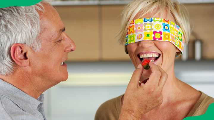 55 romantic at-home date night ideas for every couple - Briefly.co.za