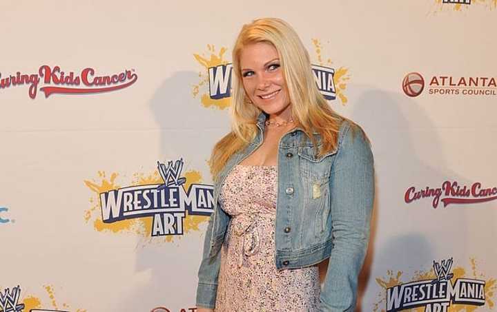 Edge's wife's biography: What happened to Beth Phoenix? - Briefly.co.za