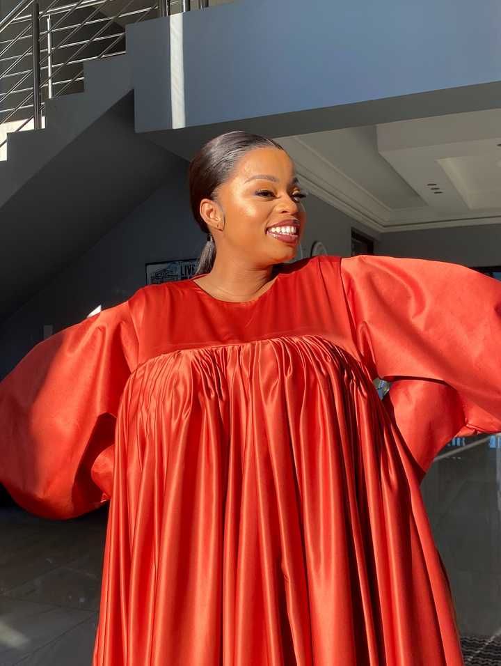 Clock Ticks for Minnie Ntuli as Netizens Await the Apology Deadline ...