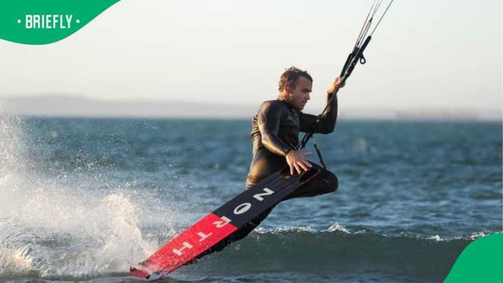 Graham Howes: Coroner Confirms Kitesurfer Was Killed by a Whale, South ...