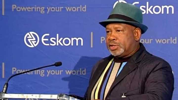 Jabu Mabuza biography: age, son, wife, academic qualifications, salary ...