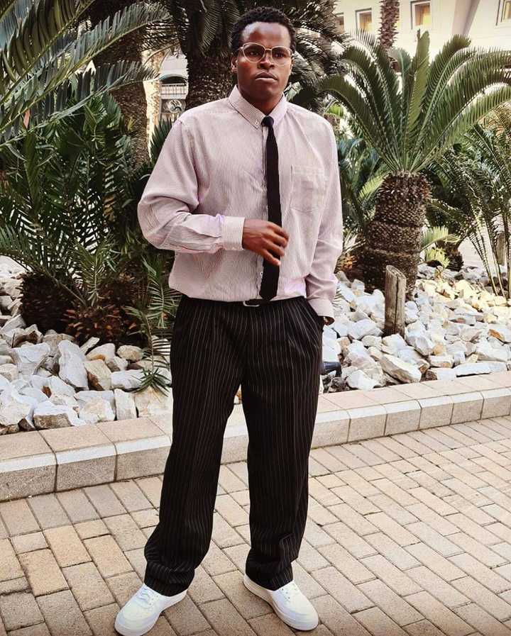 Willard Katsande bio: age, wife, stats, salary, red cards, cars, house ...