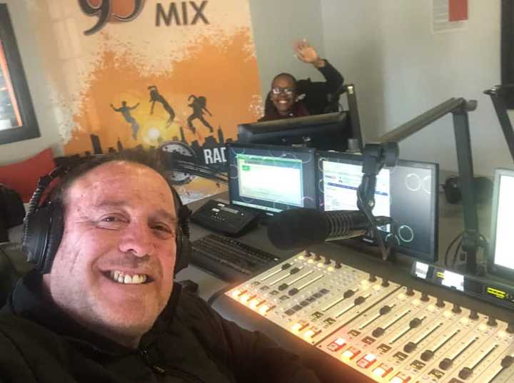 Darren Scott age, wife, illness, missing, Mix Fm, Supersport, and ...