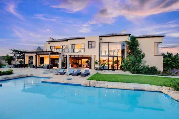 Top 12 beautiful houses in South Africa: pictures, location, prices ...