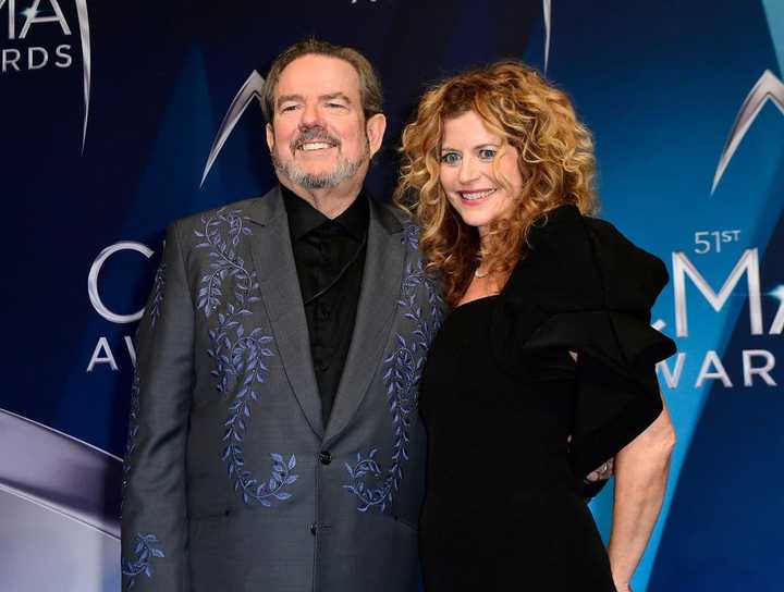 Laura Savini's bio: age, spouse, hair production, movies, profiles, net ...