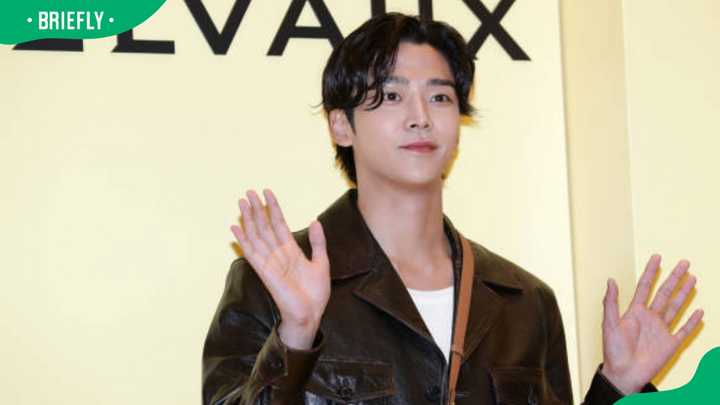 Rowoon's wife: is the Korean star married or still single? - Briefly.co.za