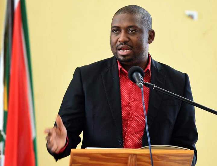 Buti Manamela age, wife, wedding, qualifications, party and contact ...