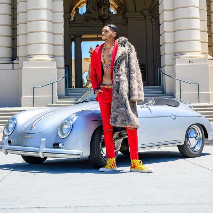 Julian Corrie Broadus: height, girlfriend, siblings, mom, career ...