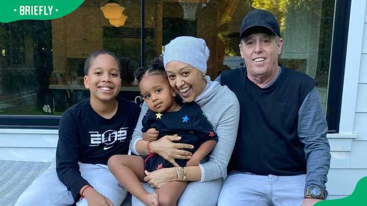 Who is Timothy Mowry? All about Tia and Tamera Mowry's father - Briefly ...