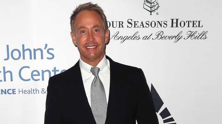 Is Peter Marc Jacobson in a relationship? All about the actor - Briefly ...