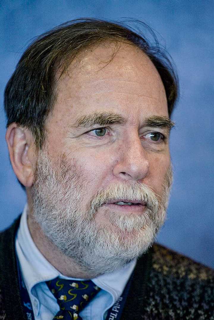 Nicky Oppenheimer’s bio: age, children, wife, businesses, net worth ...