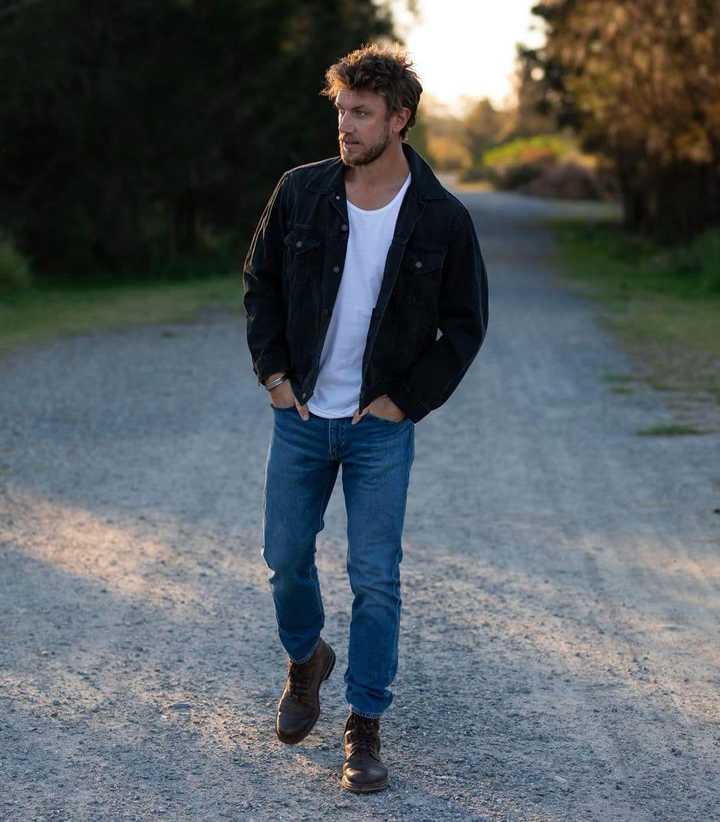 Adam Demos's height, age, girlfriend, children, movies and TV shows ...