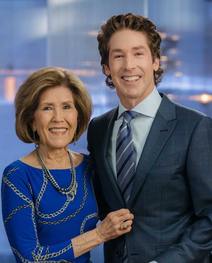 Joel Osteen's net worth, age, children, wife, messages, mansion, salary ...