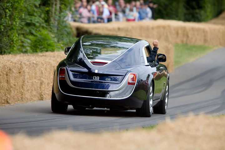 10 most expensive Rolls-Royce models in the world (with prices ...