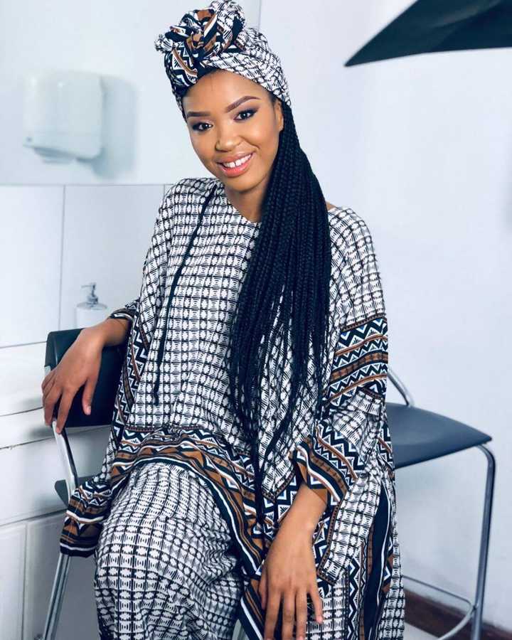 Berita (Gugulethu Khumalo): age, life story, boyfriend, parents, songs ...