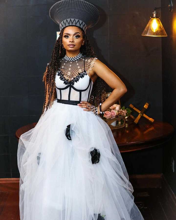 Who is Hope Mbhele? Age, husband, parents, ethnicity, songs, profiles ...