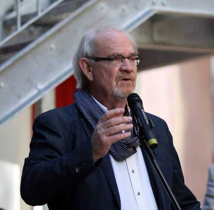 Max du Preez bio, wife, books, awards, profile, contact details, latest ...