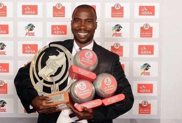 Siyabonga Nomvethe biography: age, measurements, wife, current team ...
