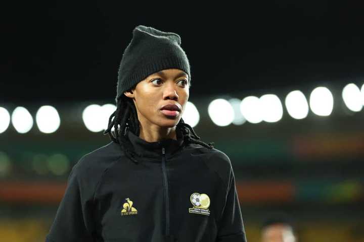Who is Linda Motlhalo, jersey number 10 player in Banyana Banyana ...