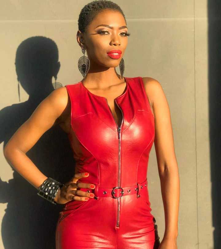 Lira biography: age, real name, child, family, husband, divorce, songs ...