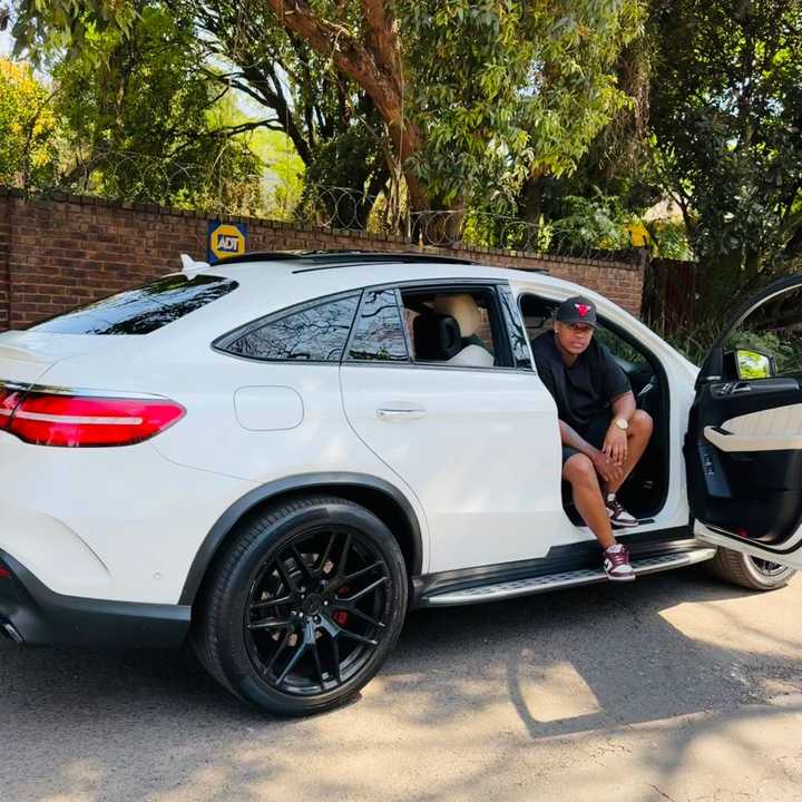 “Alostro Is Not a Fighter”: Bonga Shows Ripped Body, Challenges Alostro ...