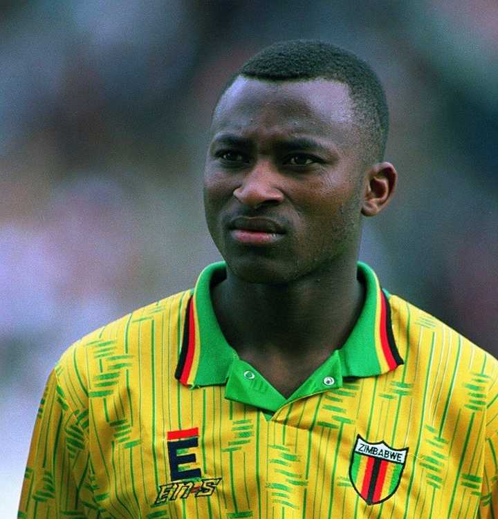 Peter Ndlovu bio: age, son, wife, house, cars, stats, salary, profile ...