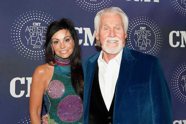 Meet Wanda Miller, Kenny Rogers' fifth wife and his spouse for 22 years ...