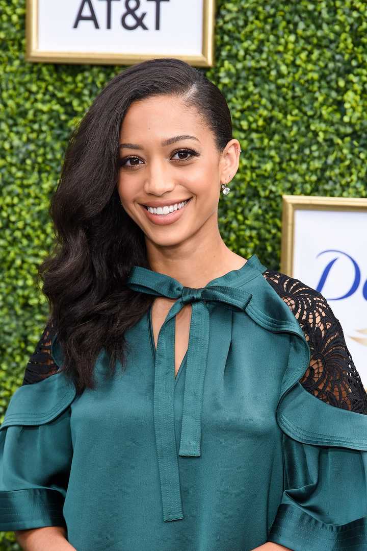 Samantha Logan's height, age, boyfriend, dating, career, profiles, net ...