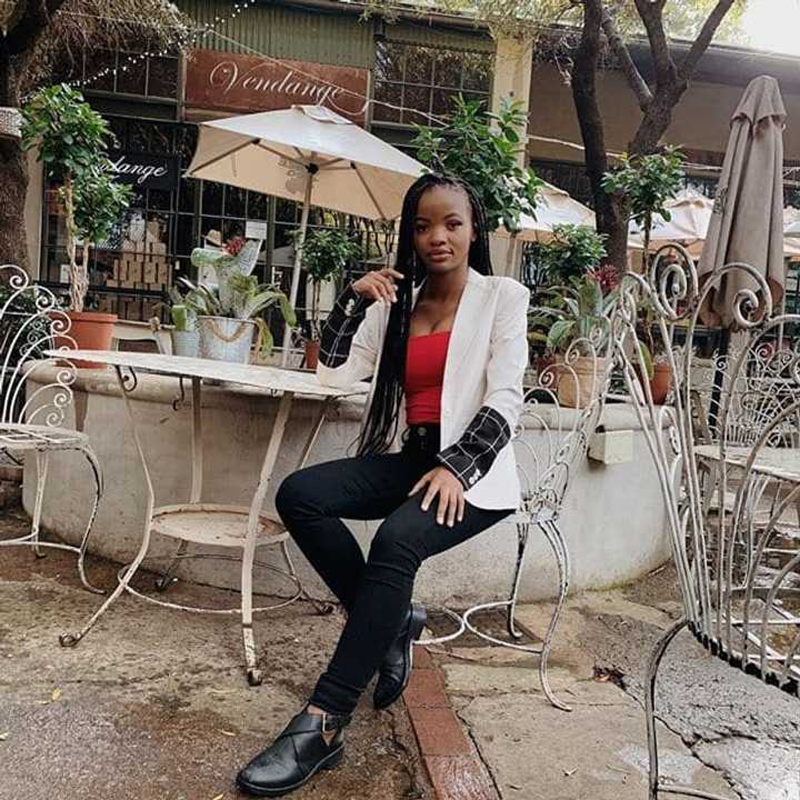 Botlhale Boikanyo age, boyfriend, parents, poems, albums, awards, car ...