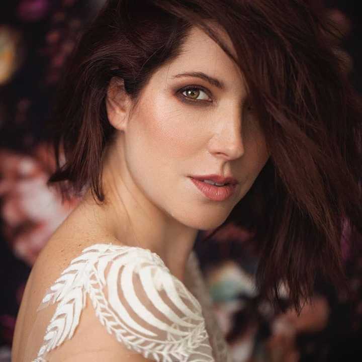 Amalia Uys age, husband, wedding, parents, education, TV shows, movies ...