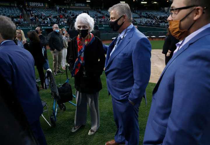 John Madden's wife, Virginia Madden's life story and facts - Briefly.co.za