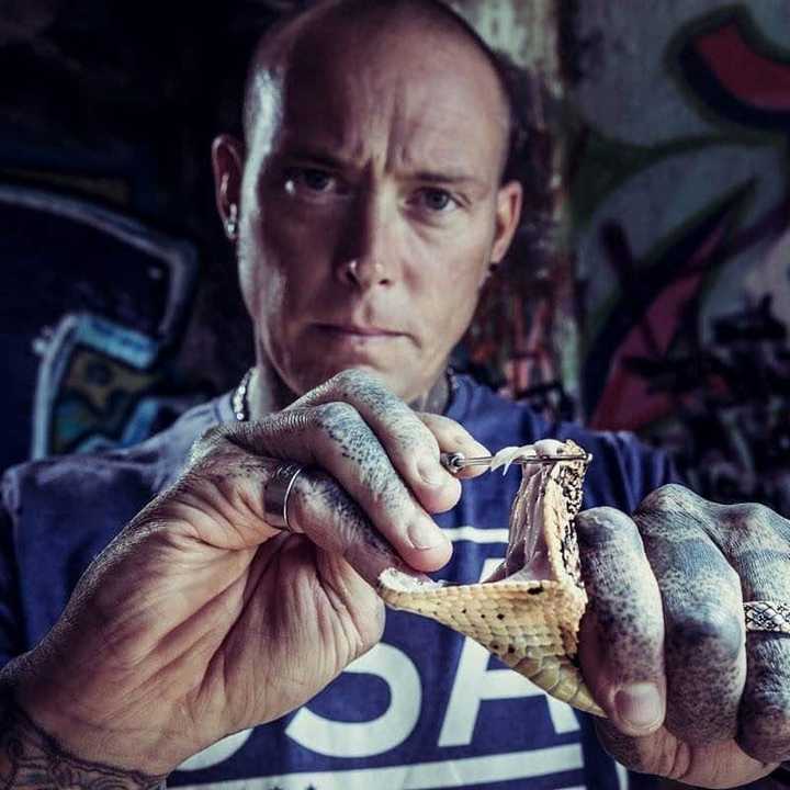 Simon Keys age, wife, Snake City, tattoo, salary, Instagram, house and ...